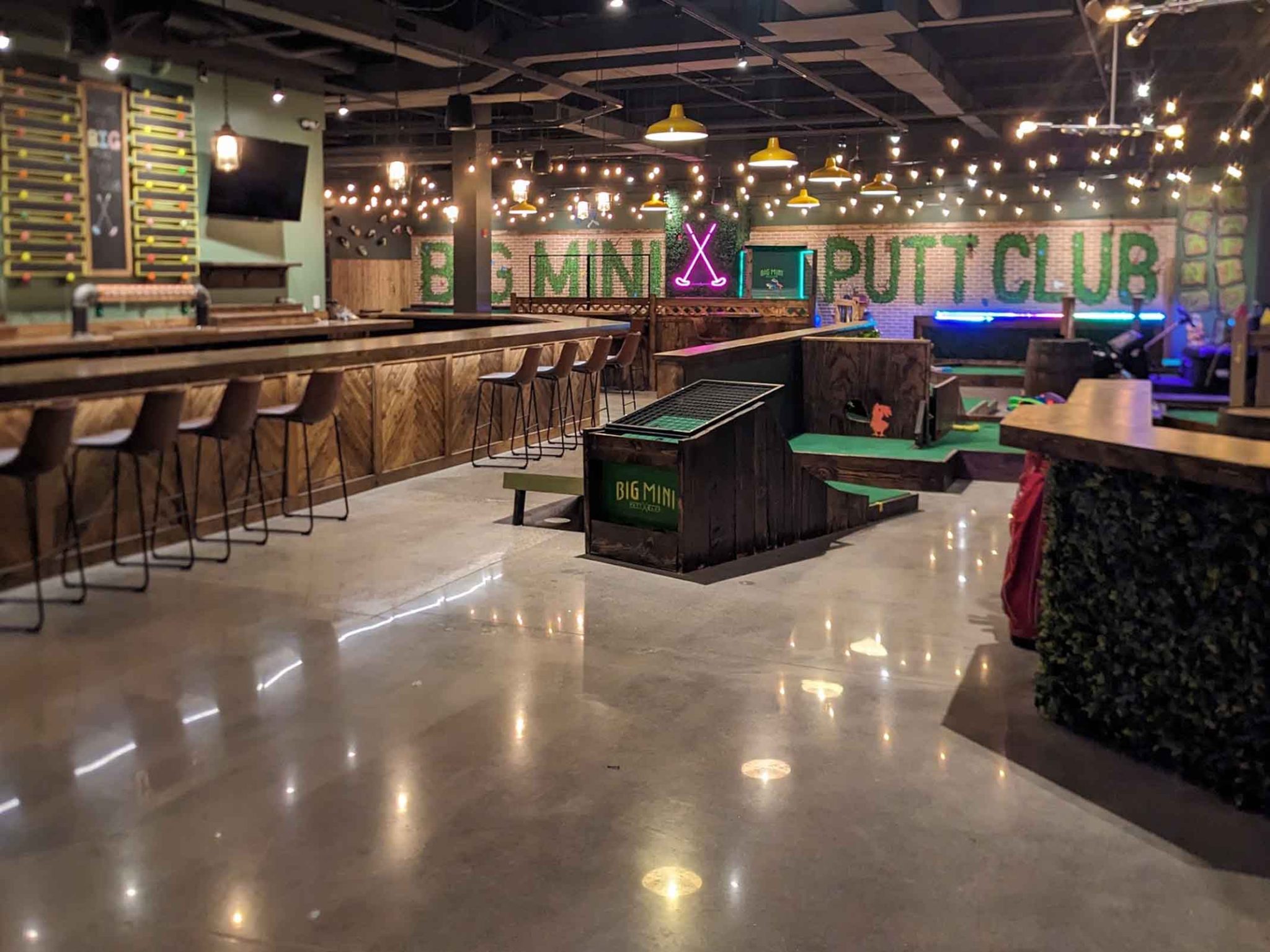 Golf Grand Rapids – Big Mini Putt Club – The Midwest's Indoor Mini Golf ...